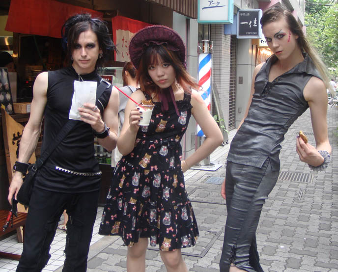 2009 MOI DIX MOIS & KOZI CONCERT, DEEP SANCTUARY TOUR, EBISU LIQUIDROOM. MANA SAMA PERFORMS LIVE ...